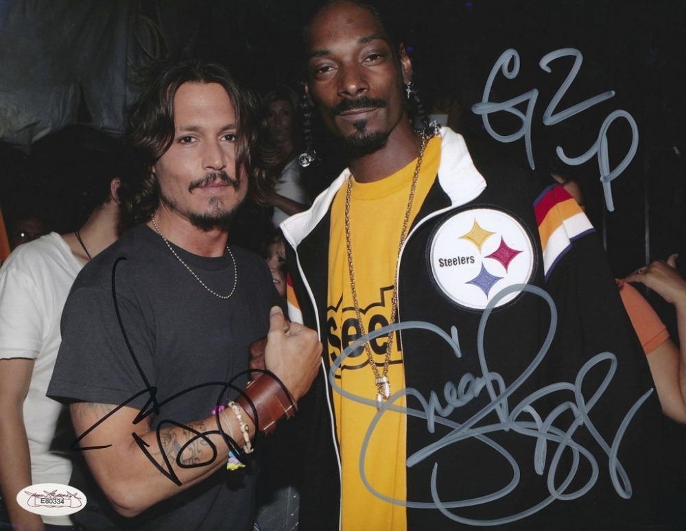 Johnny Depp & Snoop Dogg Signed 8x10 Photo (JSA COA) at Pristine Auction